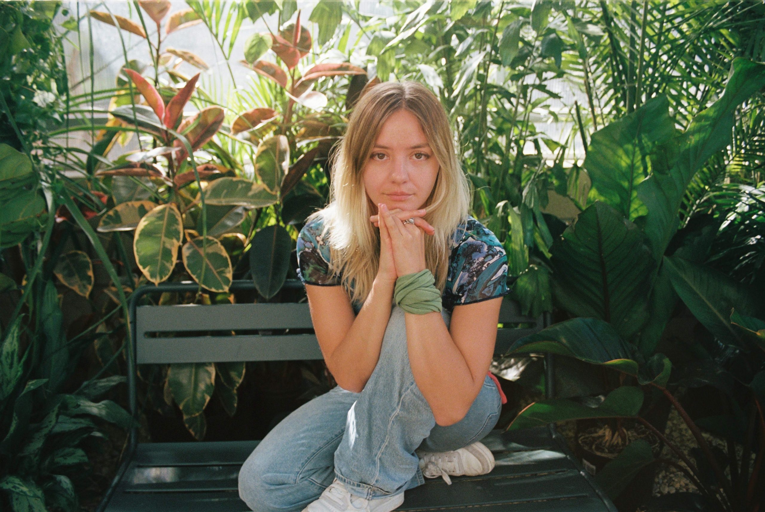 Dora Jar is a walking contradiction | The Forty-Five