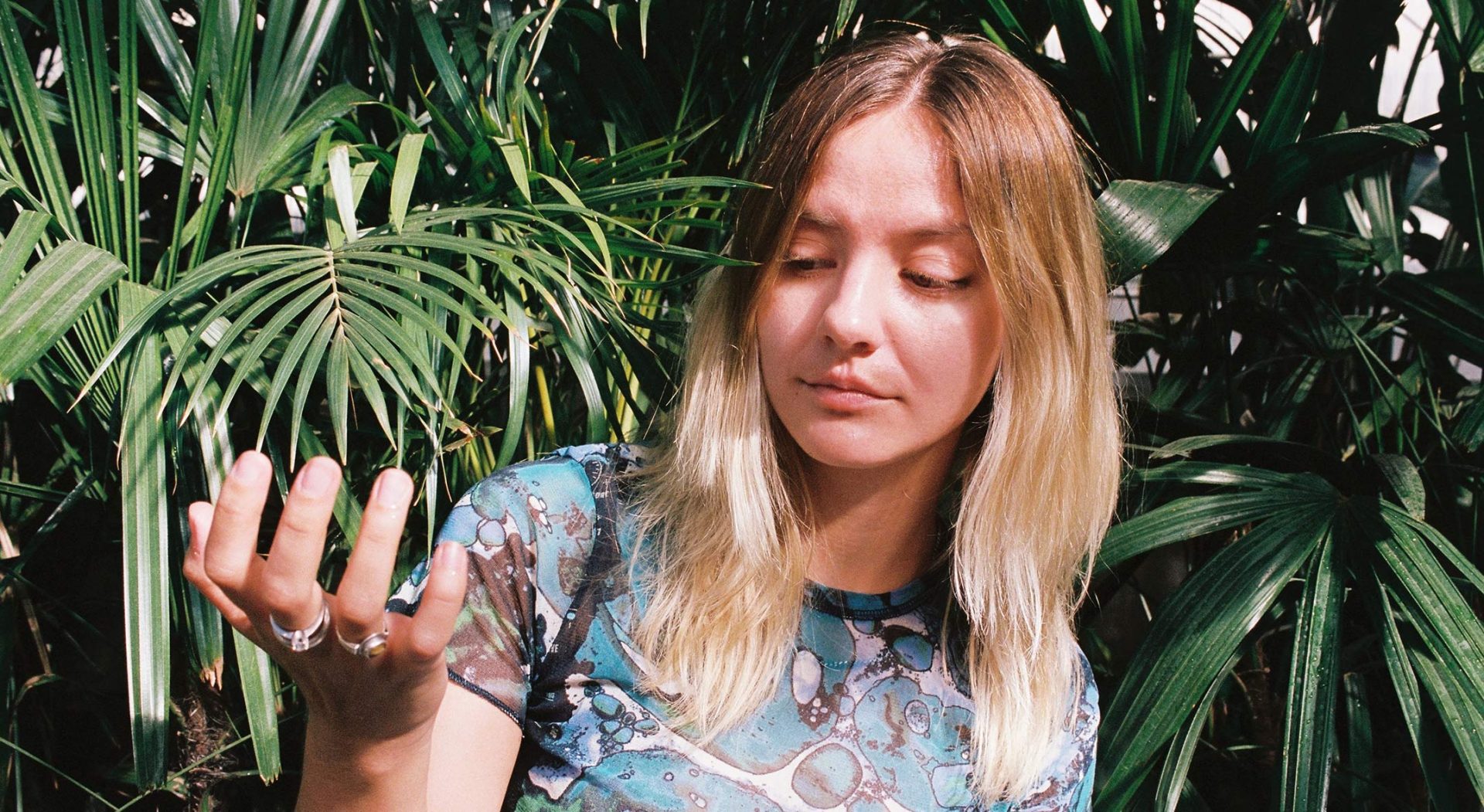 Dora Jar is a walking contradiction | The Forty-Five