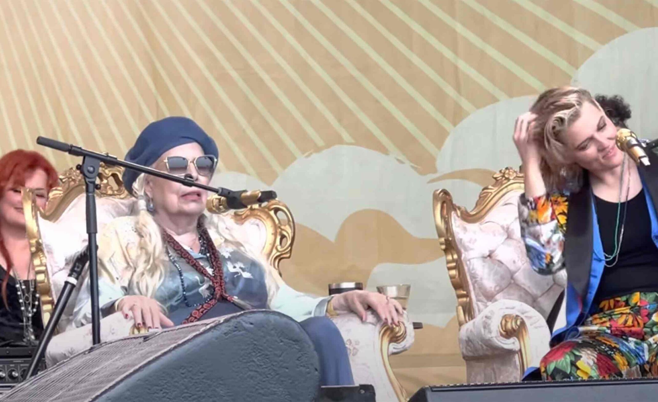 Joni Mitchell surprises fans with first live show in 20 years | The ...