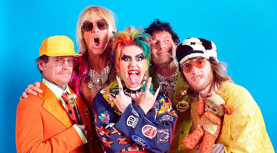 Surfbort: "Being a super freak is beautiful" | The Forty-Five